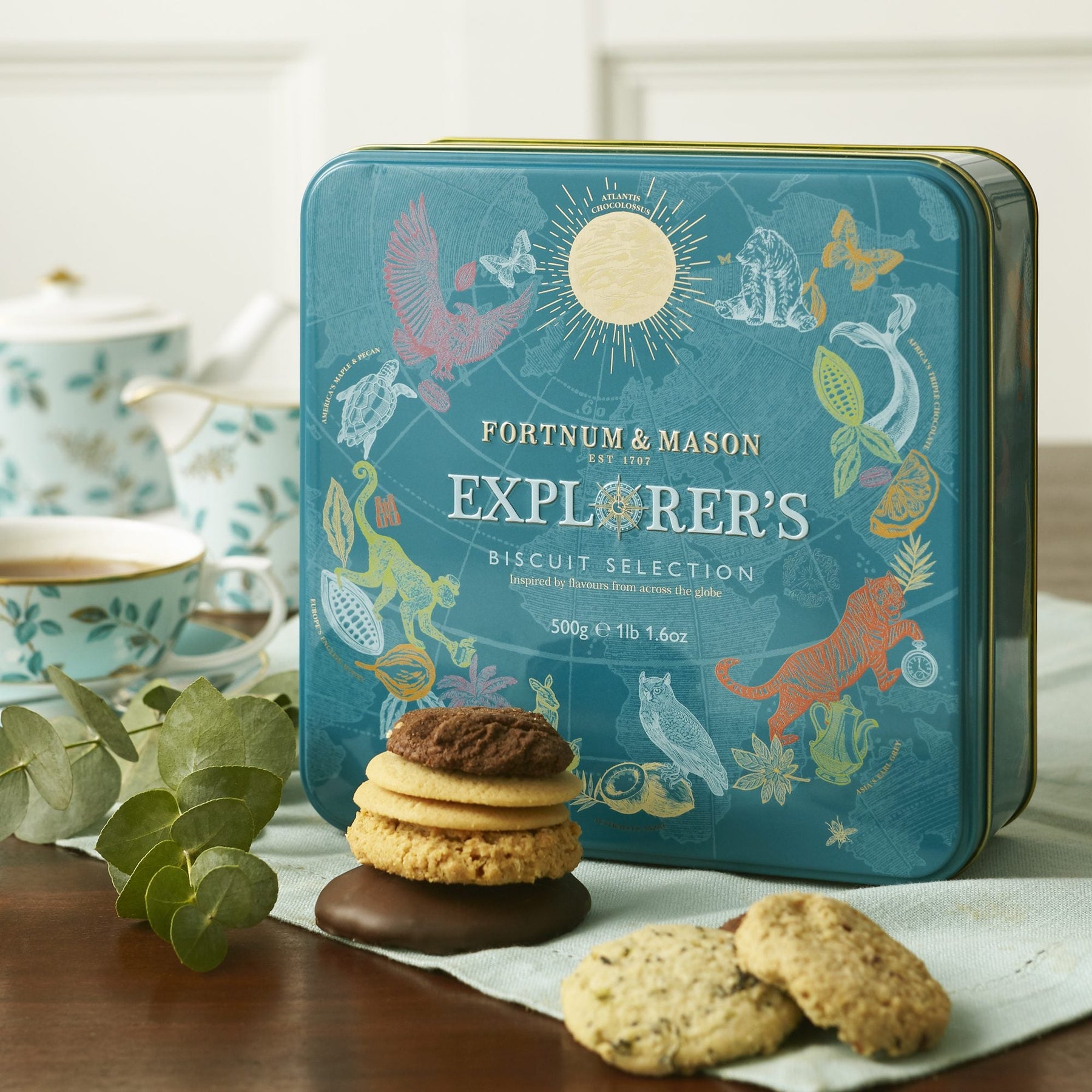 Explorer's Biscuit Selection Tin, 500g – A World of Delicious Food